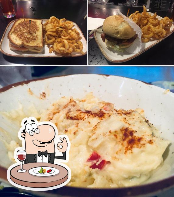 Lake Bowl, 1165 N Stratford Rd in Moses Lake - Restaurant menu and reviews