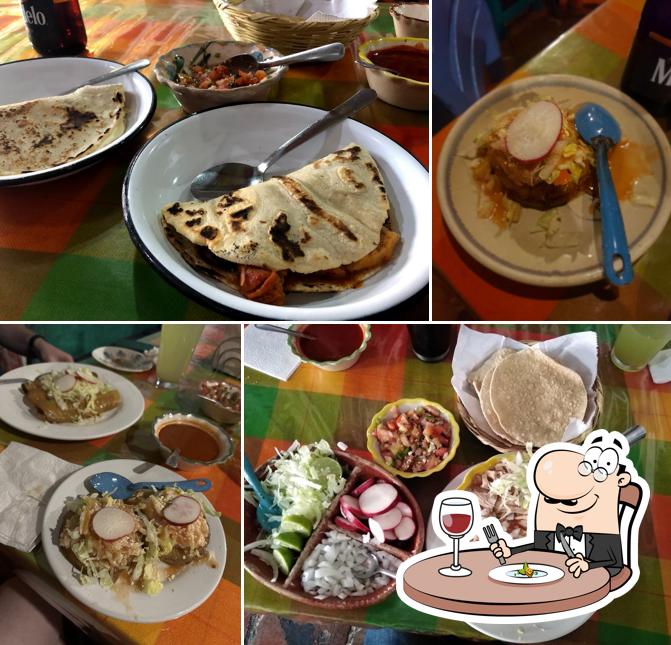 Restaurante Fonda del Doña Gabina Escolástica, Zapopan, Javier Mina 237 ...