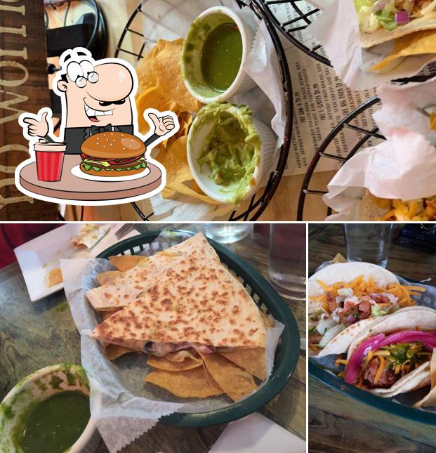 Swell Taco in Babylon - Restaurant menu and reviews