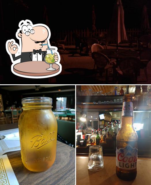 Lovells Riverside Tavern in Lovells - Restaurant menu and reviews