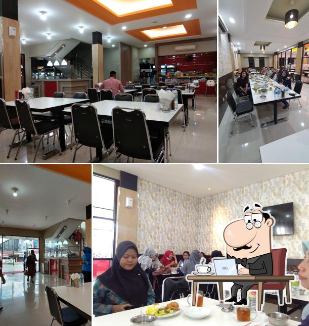 RM Baresolok Harapan Raya ( Simpang Jl. Bukit Barisan ), Pekanbaru ...