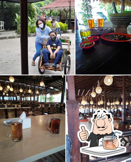 Saung Gandasari, Depok - Restaurant menu, prices and reviews