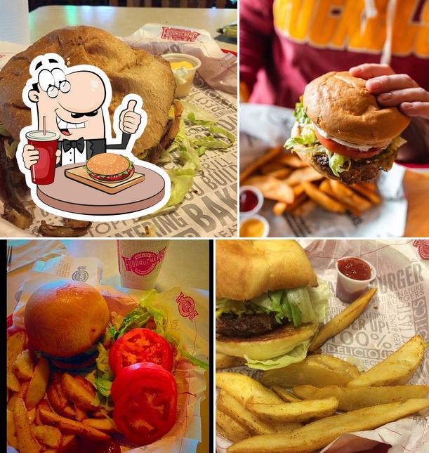 Fuddruckers in Pembroke Pines - Restaurant menu and reviews