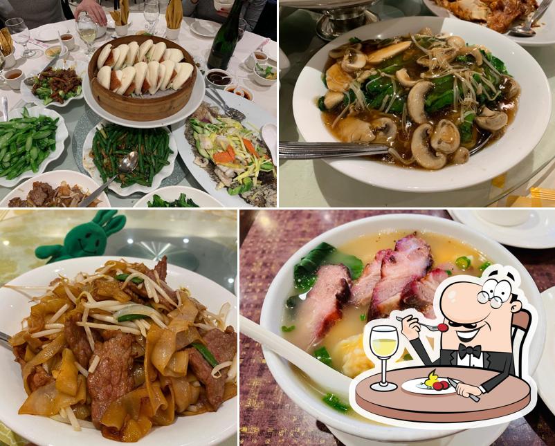 Wu's Wonton King, New York City - Restaurant menu, prices and reviews