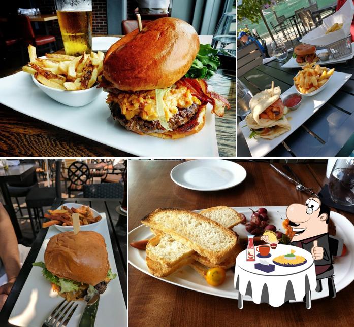 Hunters Landing in Toronto - Restaurant menu and reviews