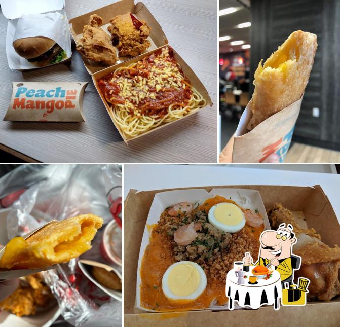 Jollibee fast food, Toronto, 15 William Kitchen Rd Scarborough - Menu ...