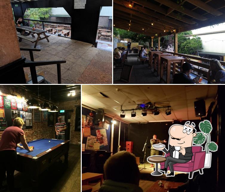 The Hobbit Pub, Southampton - Restaurant menu, prices and reviews