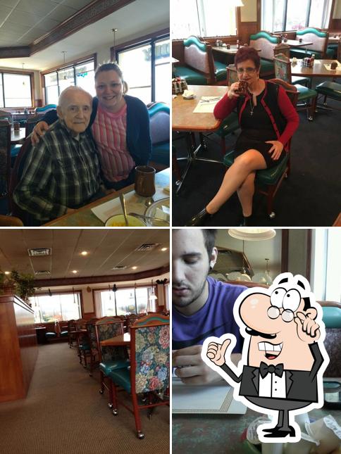Sunset Family Restaurant, Waukesha - Restaurant menu, prices and reviews