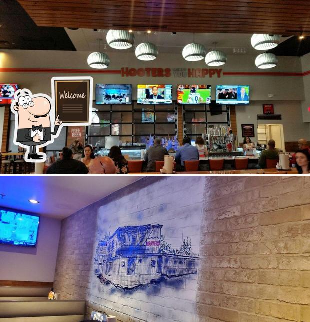 Hooters, 6028 Heards Ln in Galveston - Restaurant menu and reviews