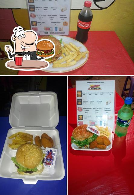 DanaX Hamburguesas Y Hot Dogs restaurant, Tierra Blanca - Restaurant ...
