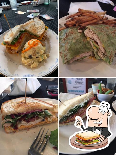 2 Gals Kitchen, Concord - Restaurant menu, prices and reviews