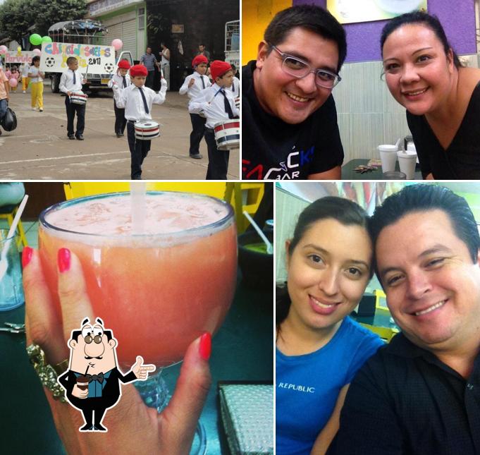 El Piolin restaurant, Matamoros, Dieciocho