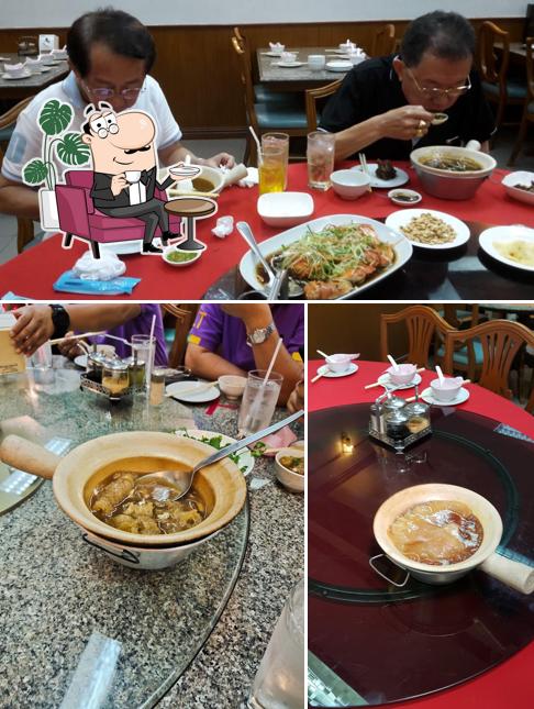 Tian Tian Restaurant, Bangkok - Restaurant menu, prices and reviews