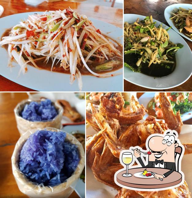 ส้มตำเจ๊ลักษ์(แหลมสิงห์) restaurant, Pak Nam Laem Sing - Restaurant reviews