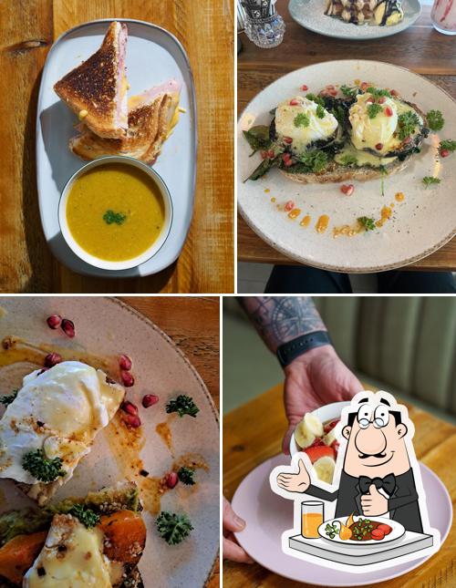 Mr Cooper, Clydebank - Restaurant menu, prices and reviews