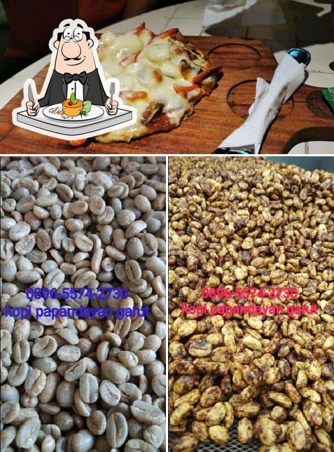 The Coffee Bean & Tea Leaf cafe, Jakarta, Cilandak Town Square Lt GF ...