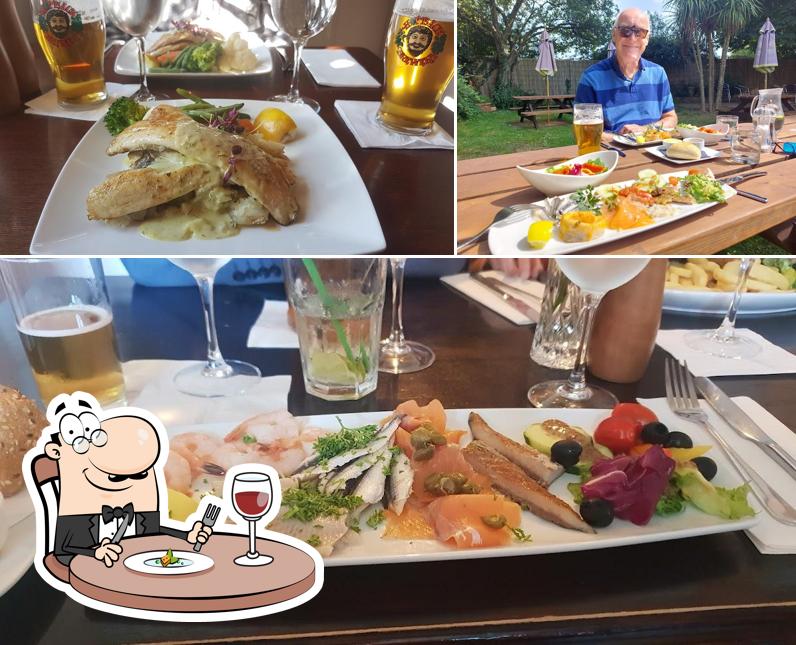 Golden Fox in Sturminster Marshall - British restaurant menu and reviews