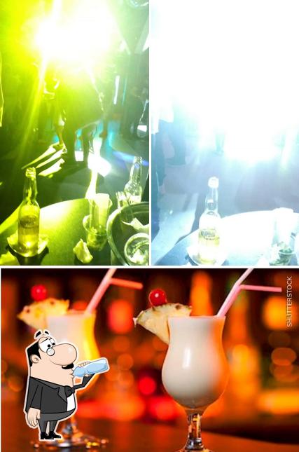 EKKO Bar & Lounge, Holyoke - Restaurant menu, prices and reviews