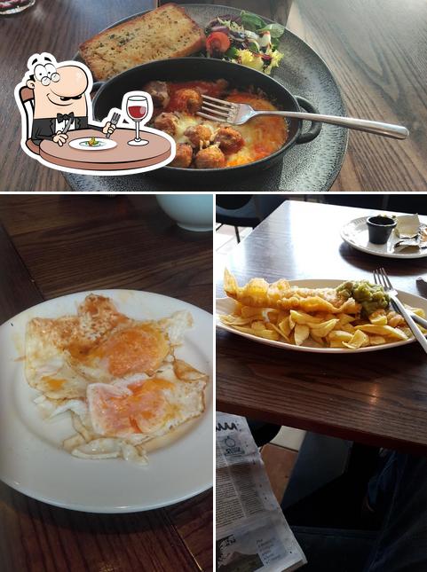 Ebi's Takeaway Lanark, Lanark - Restaurant menu, prices and reviews