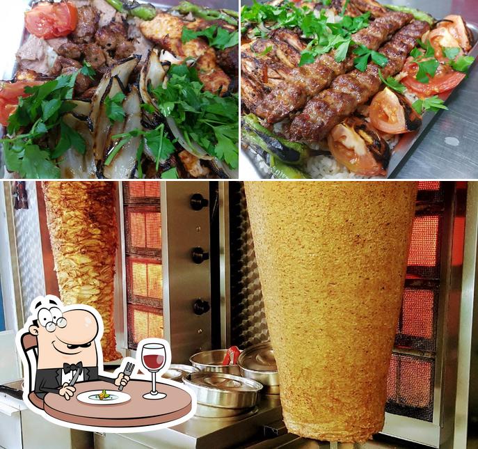 Cross Kebabs, Waltham Cross - Menú del restaurante, precios y reseñas