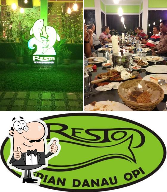 Resto Tepian Danau OPI (RM PANCARAN OPI) restaurant, Palembang