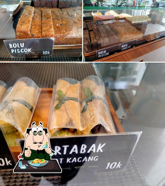 Toko Kopi TUKU - SPBU bp Sholeh Iskandar, Bogor - Restaurant menu ...