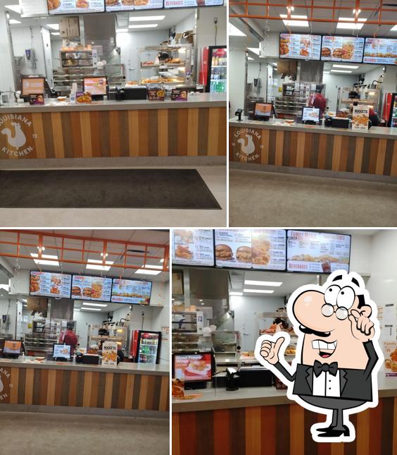 Popeyes Louisiana Kitchen, 72 Baldwin St N #105 in Whitby - Restaurant ...