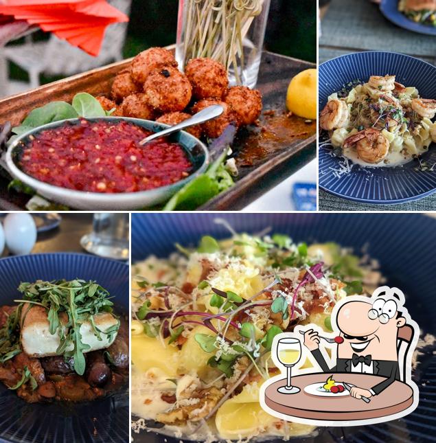Cafe 44 in Alexandria - Restaurant reviews