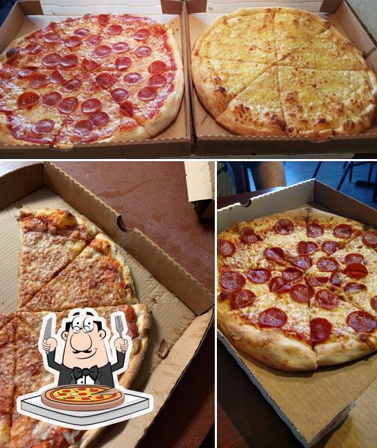 Bridge Street Pizza & More in Oswego - Restaurant menu and reviews