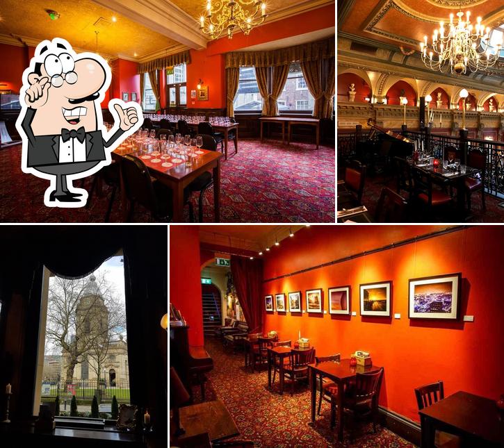 Top 5 restaurants with stargazy pie in England, february 2025 - Restaurant Guru