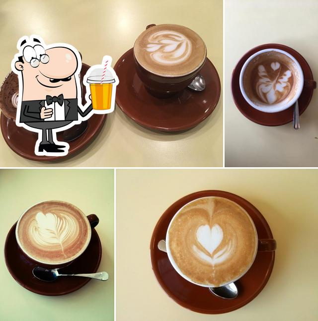 Café Larue & Fils Jarry, 405 Rue Jarry E in Montreal - Restaurant reviews