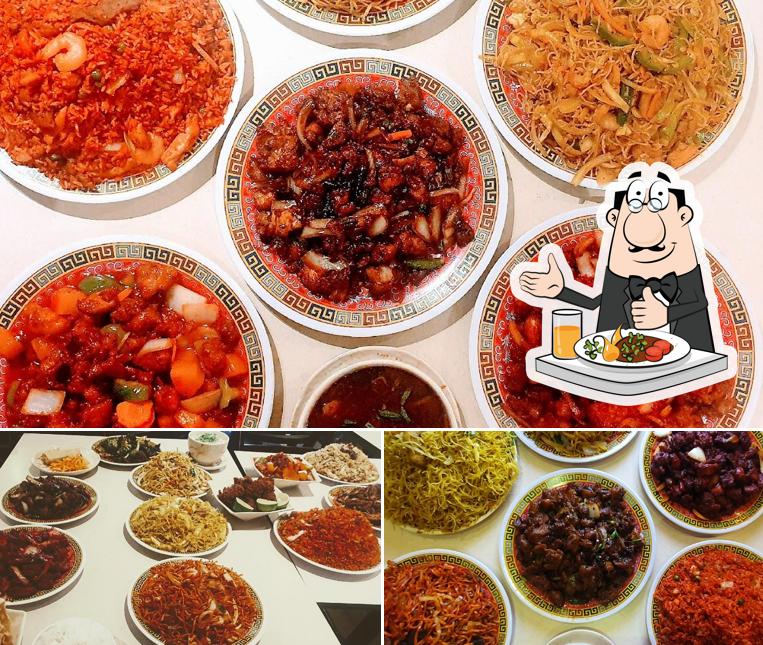 Lucky Chinese Restaurant, Midland Lawrence Plaza, 2650 Lawrence Ave E ...