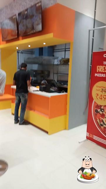 Cheelizza India ka pizza, Mumbai, G28/29 - Restaurant reviews