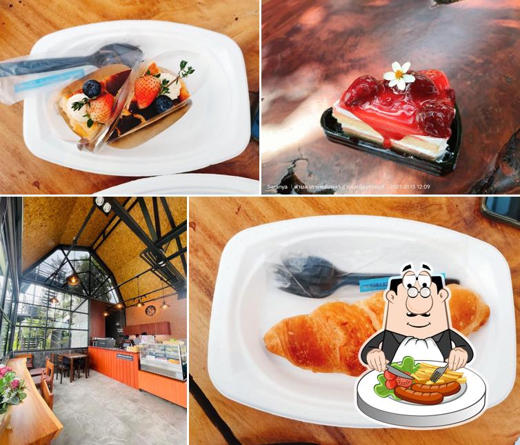 Ganghan Cafe Ratchaburi, Chedi Hak - Restaurant menu and reviews