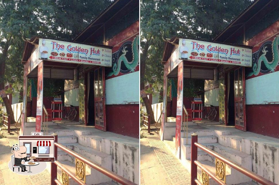 The Golden Hut, Varanasi