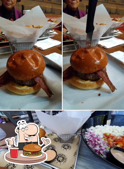 Burgerology Huntington, Huntington - Restaurant menu, prices and reviews