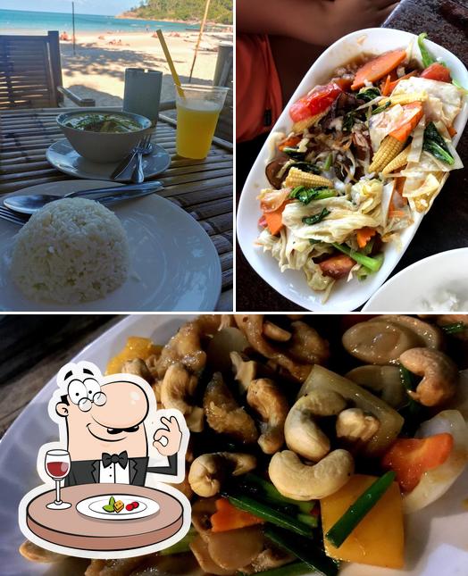Smile Bar, Ko Pha-ngan, Q2VM+6C8 - Restaurant reviews