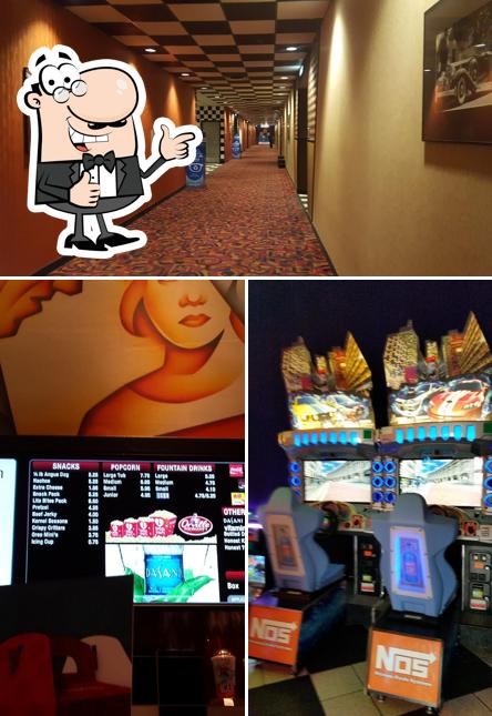 Cinemark Stoneridge Plaza Movies 16 in Gahanna - Restaurant reviews