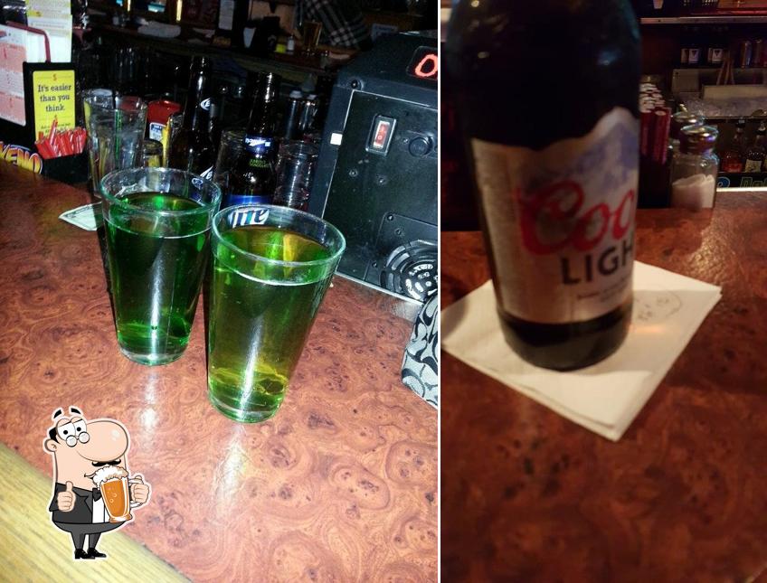 Pounders Bar & Grill in Cleveland - Restaurant menu and reviews