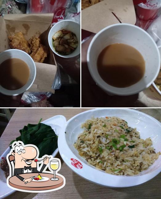 Chowking fast food, Manila, FEMII Building - Restaurant menu and reviews