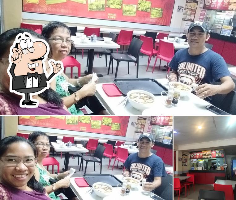 Joe Kuan restaurant, Las Pinas, FX2H+569 - Restaurant menu and reviews