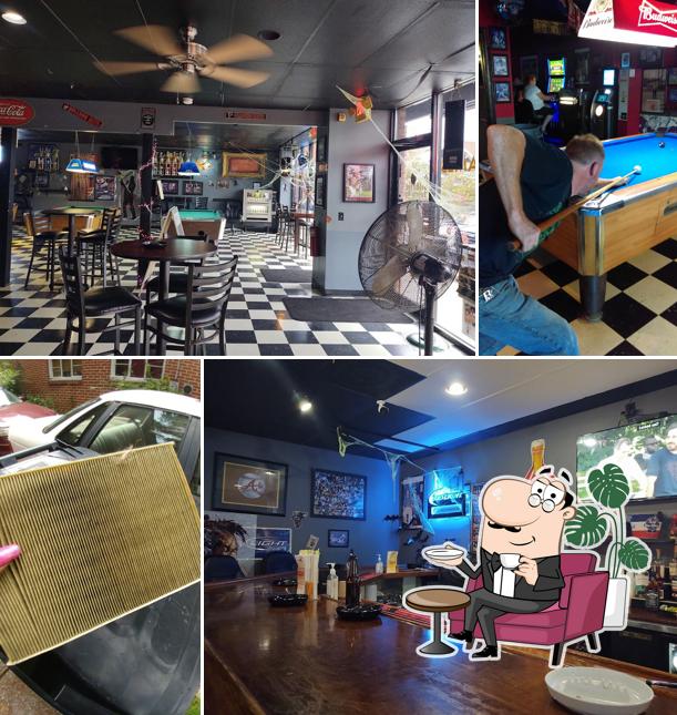 Charlie's Sports Bar, Stockbridge - Restaurant menu, prices and reviews