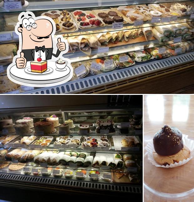 Ramone's Bakery & Cafe, 209 E St in Eureka - Restaurant menu and reviews