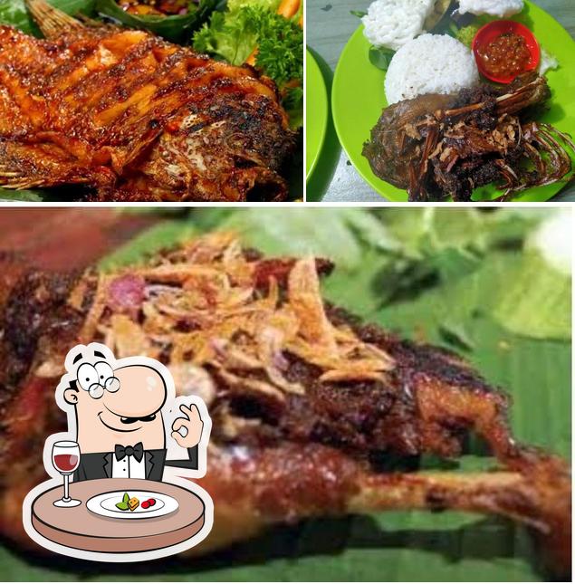 Restaurante Bebek belur reneo bumbu hitam, Indonesia - Opiniones del ...