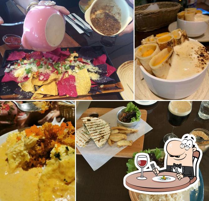 Eight Coffee Bar by UCC, Makati - Restaurant menu, prices and reviews