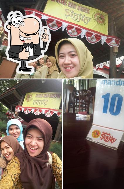 Bebek Sinjay, Pandaan - Restaurant menu, prices and reviews
