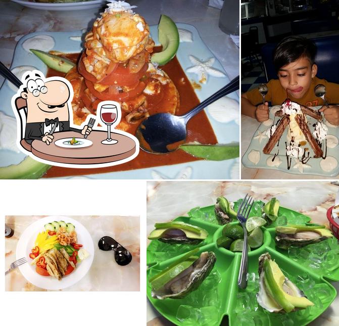 Mariscos Ensenada, 2919 N 59th Ave in Phoenix - Restaurant menu and reviews