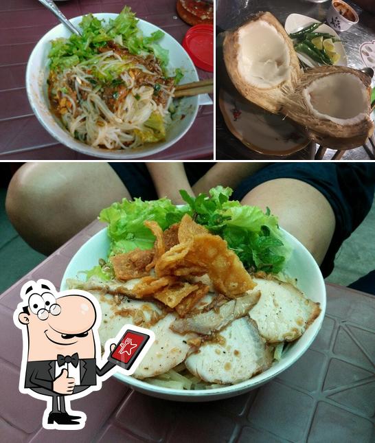 Cafe Cao lầu, bún thịt nướng, tp. Hội An - Opiniones del restaurante