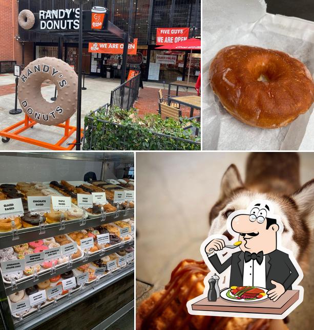 Randy's Donuts in Pasadena - Restaurant menu and reviews