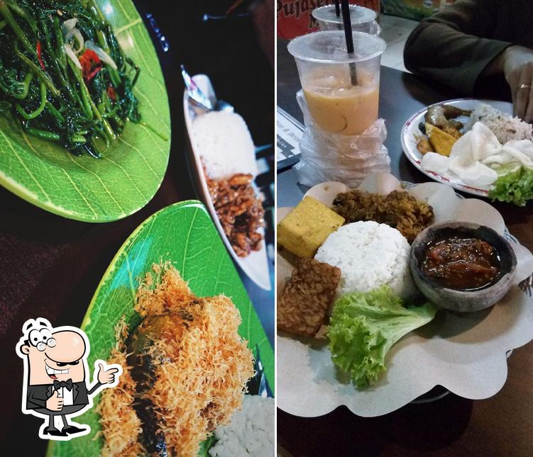 Nasi Tutug Oncom restaurant, Bandung, Pujasera Merdeka - Restaurant reviews
